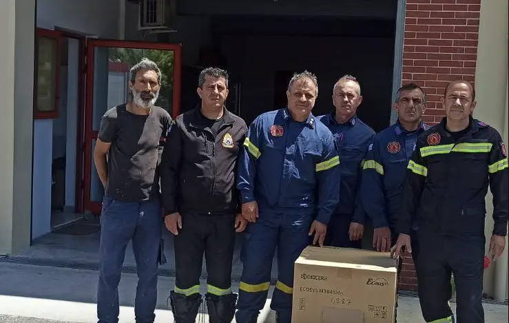Διάσωση ευρασιατικού μπούφου στα Μακρίσια απο το Πυροσβεστικό Κλιμάκιο ...